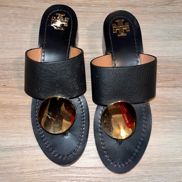 Tory Burch | Shoes | Tory Burch Plato Disc Sandals | Poshmark